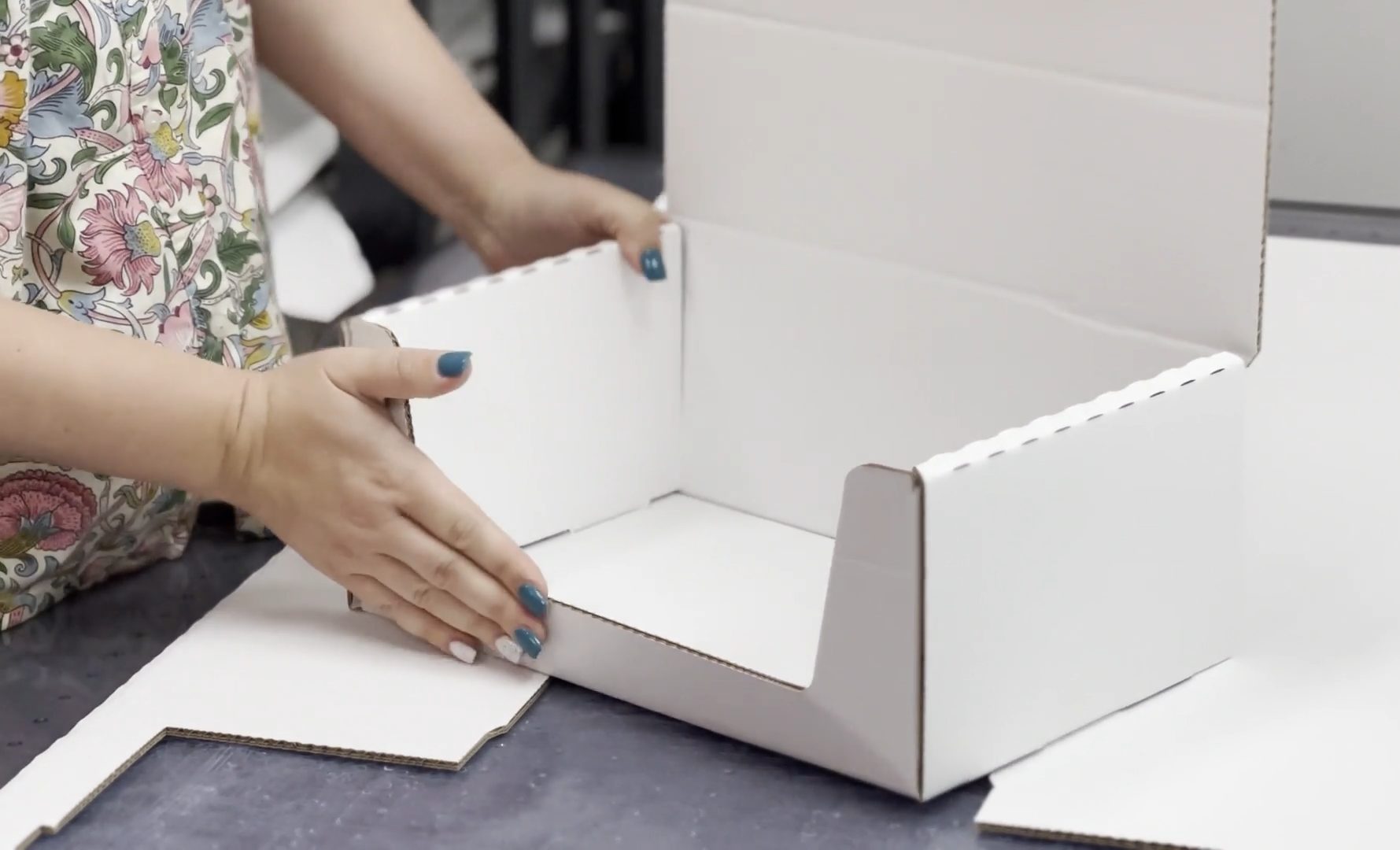 How to Create an Unforgettable Unboxing Experience | Fencor Packaging